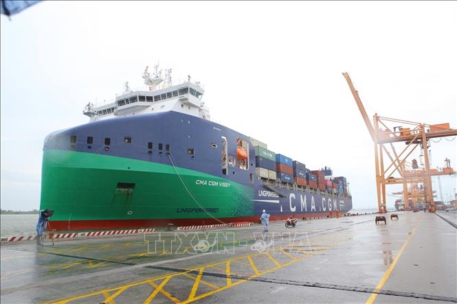Hải Phòng đón tàu đầu tiên chạy bằng nhiên liệu xanh cập cảng Tân Vũ ...