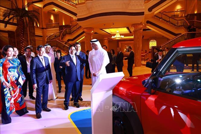PM attends ceremony launching Vinfast vehicles in UAE - VNA Photos ...