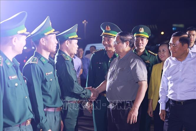 PM inspects pilot smart border gate project in Lang Son - VNA Photos ...