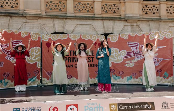 Mang “Xuân Quê hương” đến sớm với kiều bào bang Tây Australia - Ảnh ...