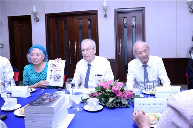 Lãnh đạo Thành phố Hồ Chí Minh tri ân những người bạn quốc tế của nhân ...