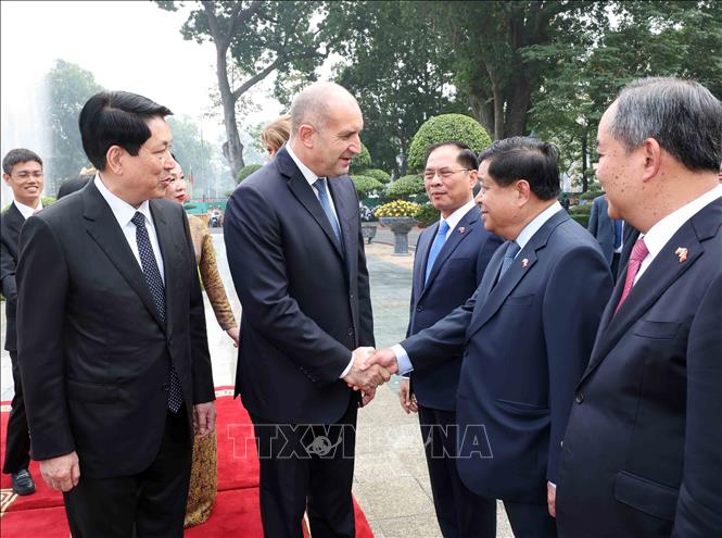 Lễ đón Tổng thống Bulgaria Rumen Radev thăm chính thức Việt Nam - Ảnh ...