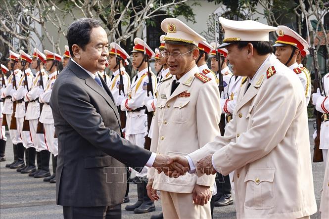 Chủ tịch Quốc hội thăm, chúc Tết công an thành phố Cần Thơ - Ảnh thời ...