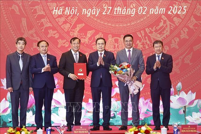 Công bố Quyết định thành lập các Đảng bộ trực thuộc Đảng ủy Quốc hội - Ảnh thời sự trong nước ...
