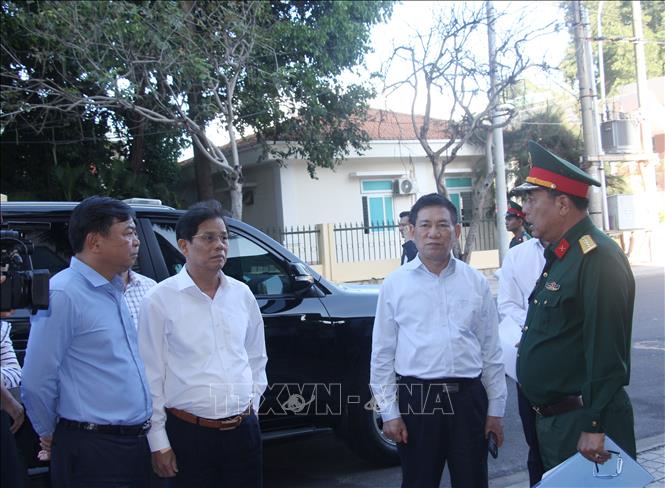 Phó Thủ tướng Hồ Đức Phớc thị sát một số dự án bị vướng mắc tại Nha Trang (Khánh Hòa) - Ảnh thời ...