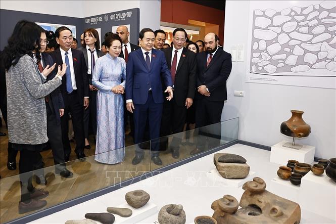 Chủ tịch Quốc hội tham quan Bảo tàng lịch sử quốc gia Armenia - Ảnh ...