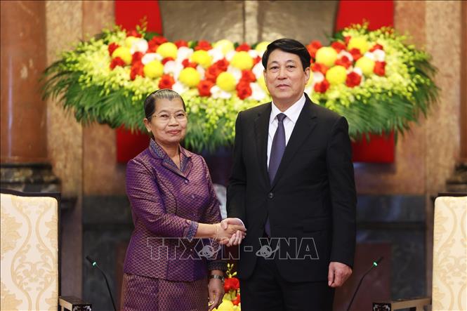 President receives visiting Cambodian party official - VNA Photos ...