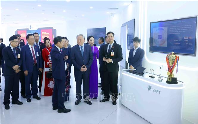 Phó Thủ tướng Thường trực dự Đại hội đại biểu Đảng bộ Tập đoàn Bưu ...