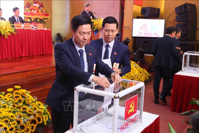 Phó Thủ tướng Thường trực dự Đại hội đại biểu Đảng bộ Tập đoàn Bưu ...