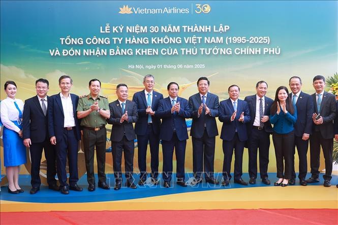 Ceremony marks 30th anniversary of Vietnam Airlines establishment - VNA ...