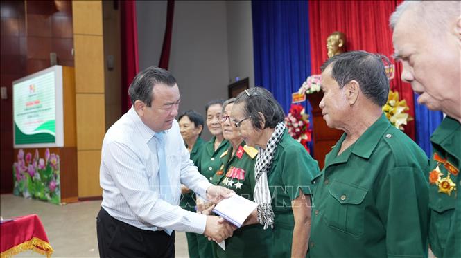 Tây Ninh kỷ niệm 60 năm Ngày thành lập Đại đội Thanh niên xung phong Hoàng Lê Kha - Ảnh thời sự ...