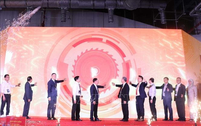 Hội chợ Máy và Nguyên liệu gỗ quốc tế BIFA WOOD Việt Nam 2025 - Ảnh ...
