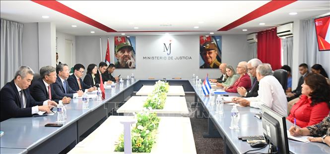 Việt Nam và Cuba ký thỏa thuận trong lĩnh vực tư pháp - Ảnh thời sự ...