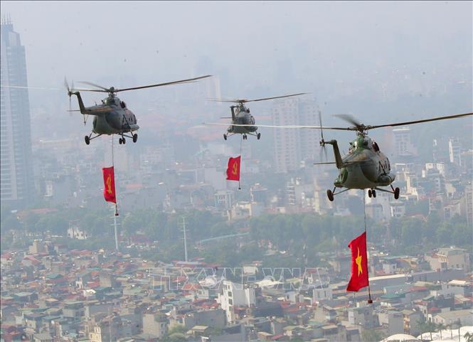 Aircraft formations rehearse over Hanoi skies in preparation for ...