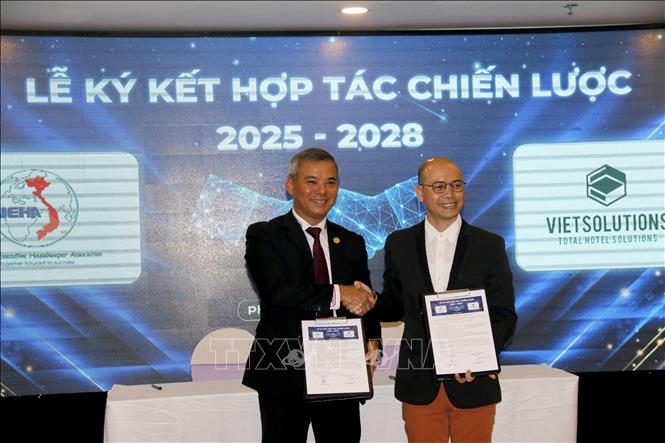 VEHA ký kết hợp tác chiến lược thúc đẩy phát triển du lịch Việt Nam ...