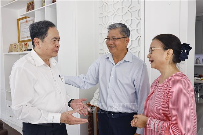 NA Chairman extends Tet greetings to former NA leaders - VNA Photos ...