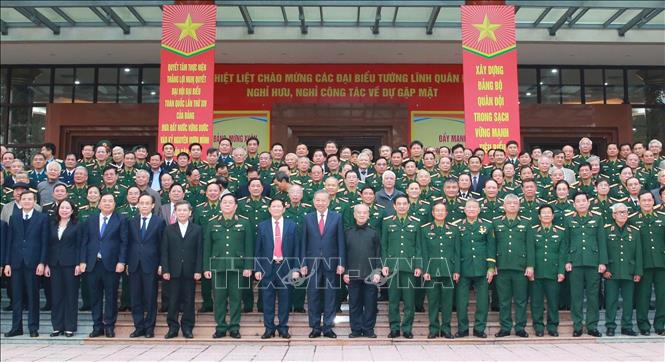 Party chief meets with retired military generals ahead of Lunar New ...