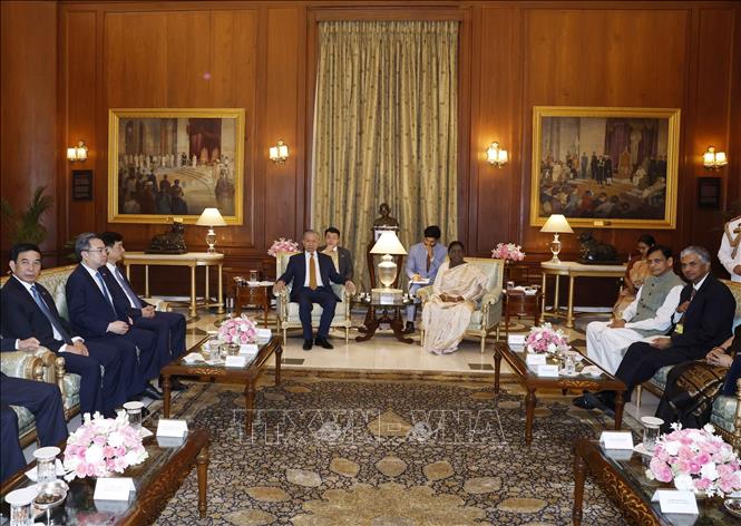 Top leader meets with Indian President - VNA Photos - Vietnam News ...