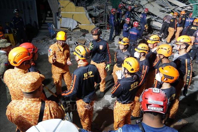 Philippines kết thúc chiến dịch cứu hộ trong vụ sập tòa nhà 9 tầng ...