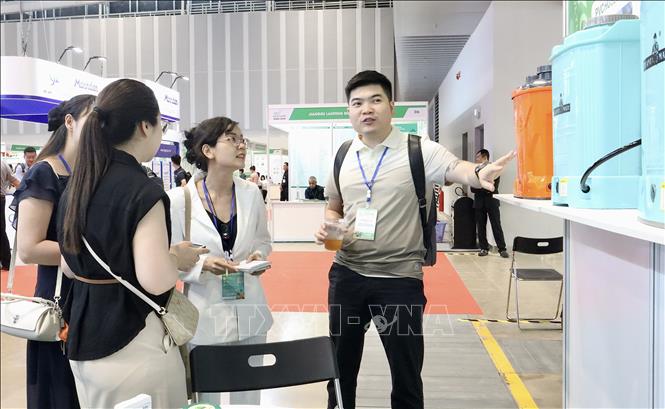 Int'l exhibition on modern agricultural supplies opens in Ho Chi Minh ...