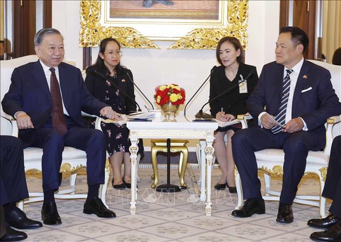 Top leader hold talks with Prime Minister of Thailand - VNA Photos ...
