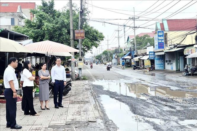 Đường dân sinh tại Đồng Nai hư hỏng do thi công dự án trọng điểm - Ảnh ...