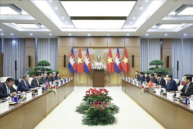 NA Chairman meets Cambodian PM - VNA Photos - Vietnam News Agency (VNA)
