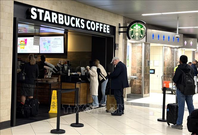 Starbucks cân nhắc bán cổ phần tại Nhật Bản để tập trung cho thị trường ...