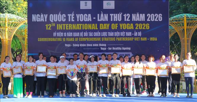Chương trình “Ngày Quốc tế Yoga" tại Cần Thơ - Ảnh thời sự trong nước ...