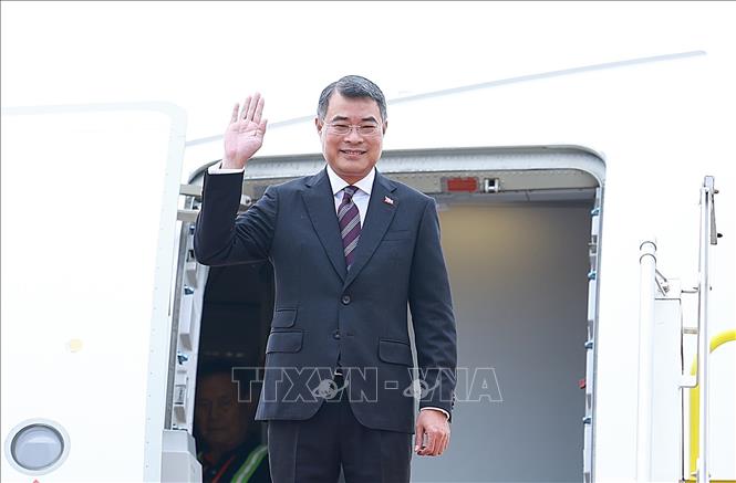 PM departs for ASEAN–Russia Commemorative Summit - VNA Photos - Vietnam ...
