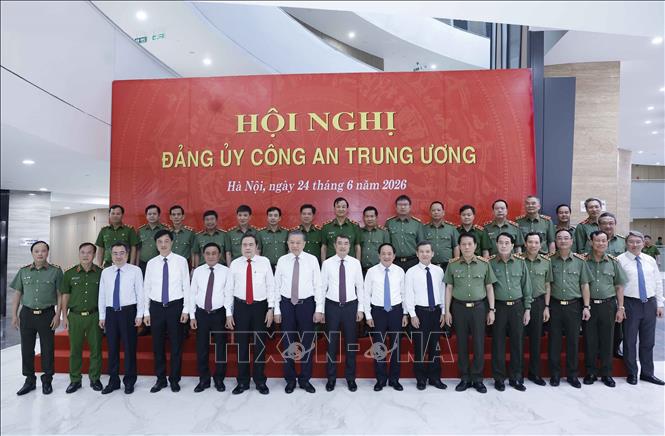 Top leader hails crime-fighting efforts, sets security tasks for second ...