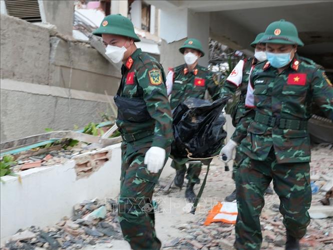 Vietnamese rescuers recover 11 earthquake victims from rubble in ...